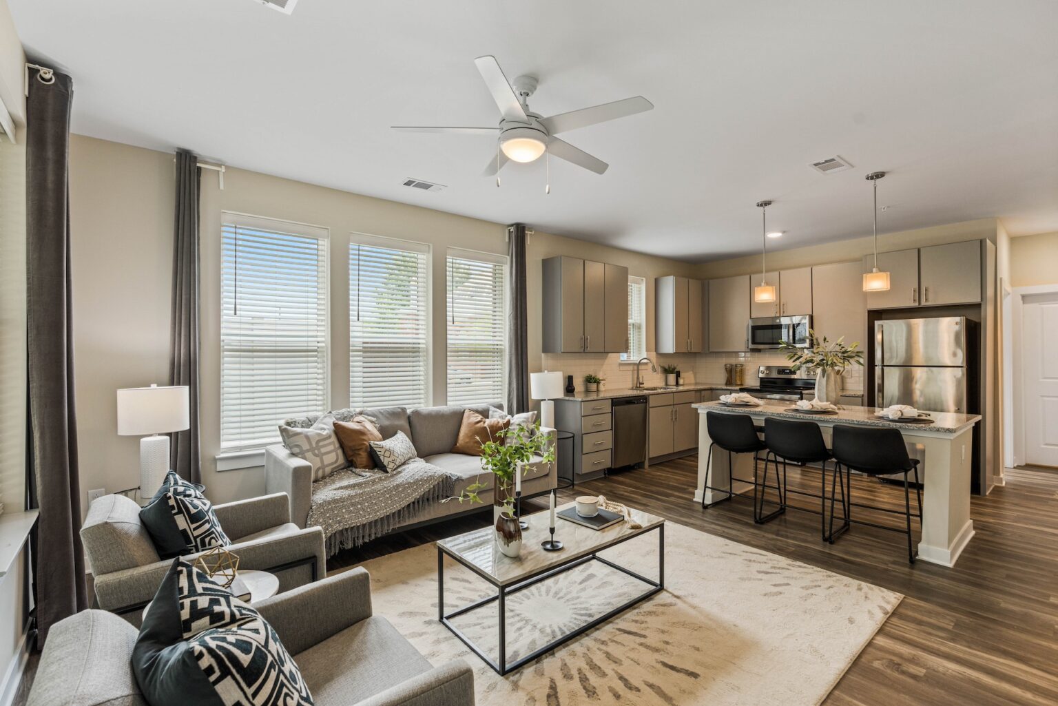 Varick on 7th | LSA Management | Apartments in Charlotte NC